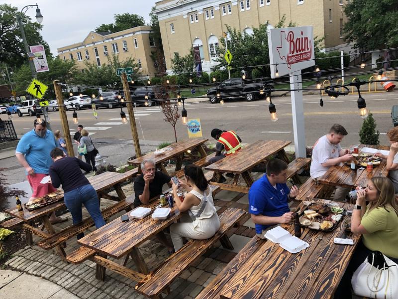 Texas Barbecue and Kolaches at Bain BBQ And Bakery In Cooper Young | I ...