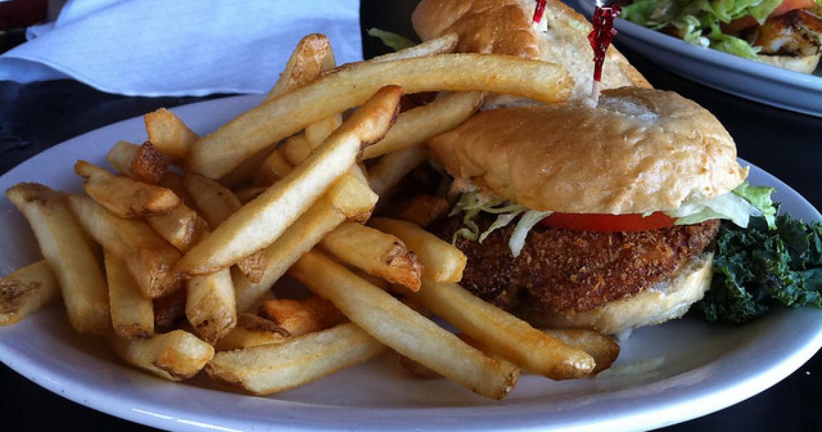 Have a Late Lunch at the Blue Monkey | I Love Memphis