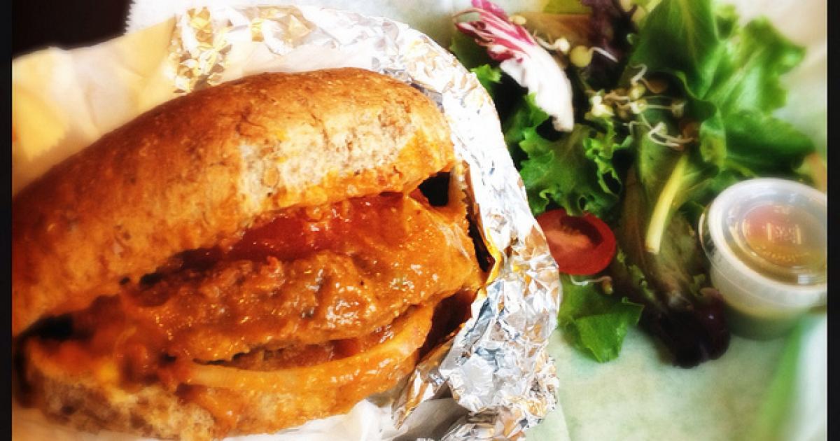 Eat This: Live Burger from Balewa's (Closed) | I Love Memphis